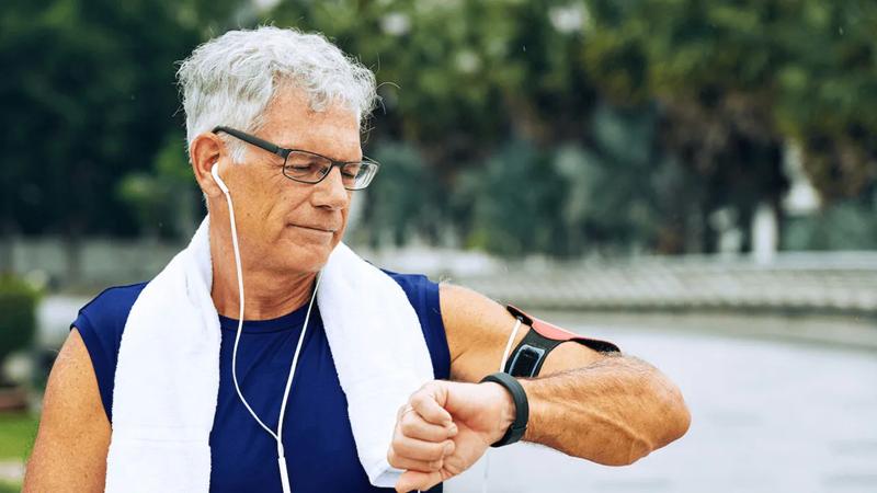 Can a Fitness Tracker Make Me Heart Smart?